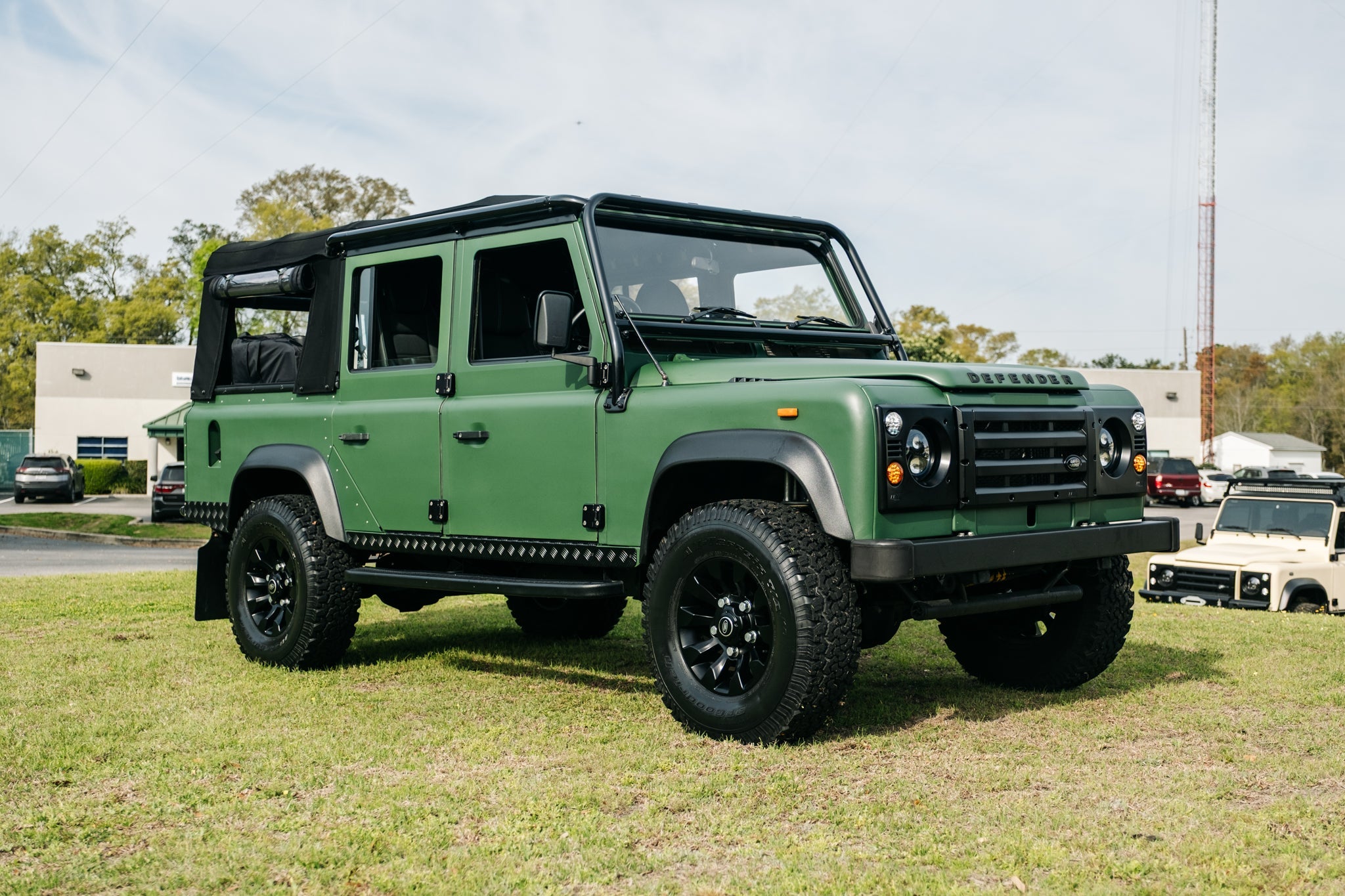 Defender 110 Soft Top - Moss – DriveHIMALAYA